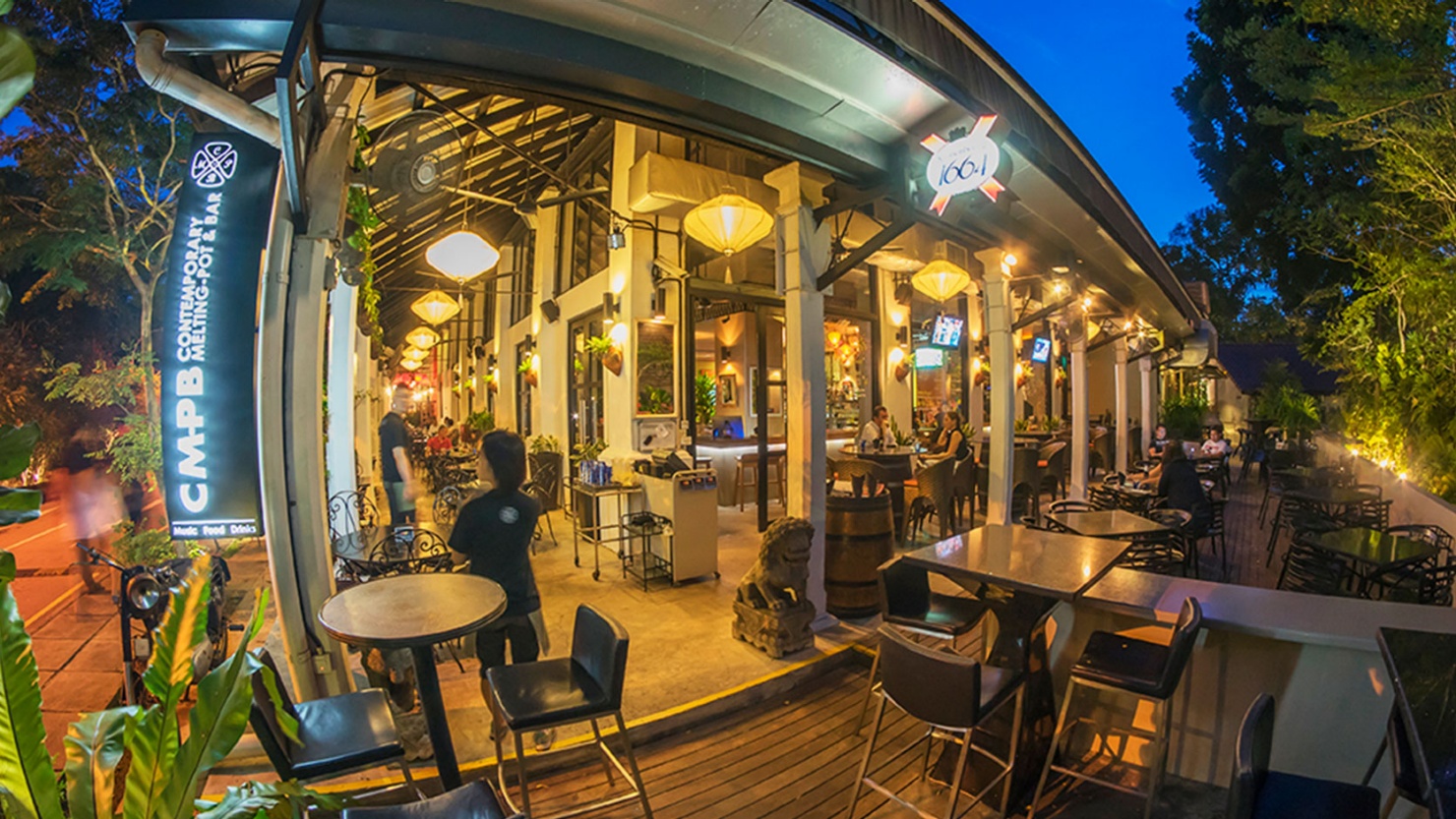 Bars in Dempsey Hill und Holland Village – Visit Singapore Offizielle ...