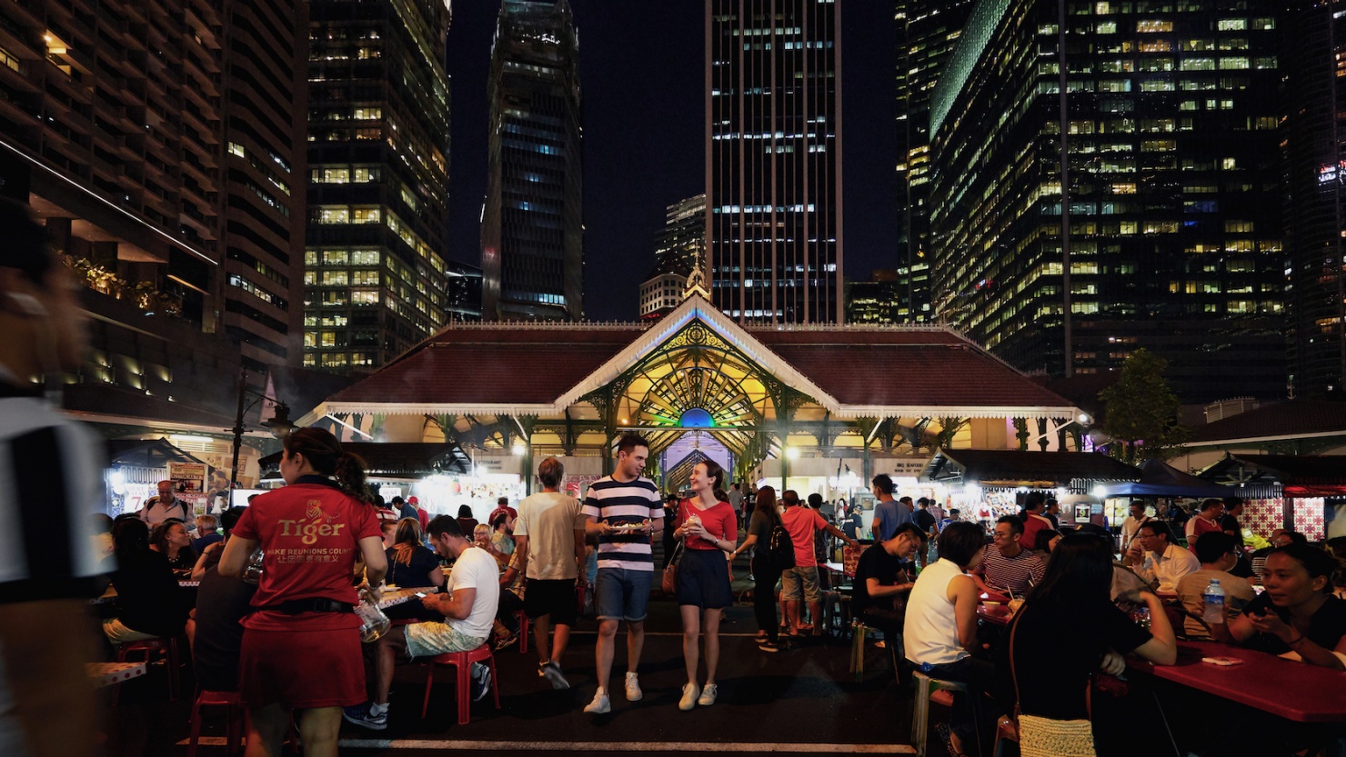 อร่อยกับอาหารที่ดีต่อใจของคุณที่ Lau Pa Sat (ศูนย์อาหารนานาชาติเหล่าปา ...